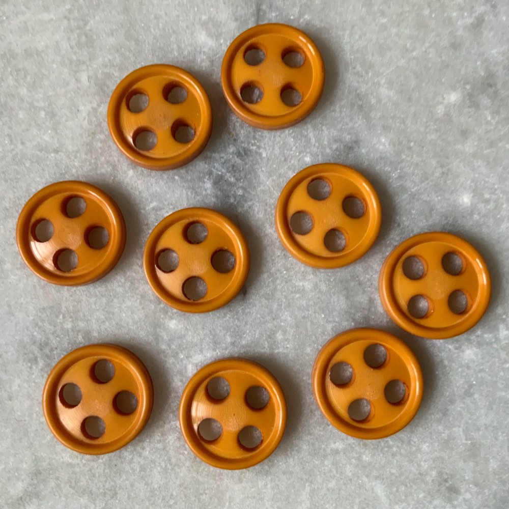Vintage Orange Daisy Buttons - norfolktextiles.co.uk